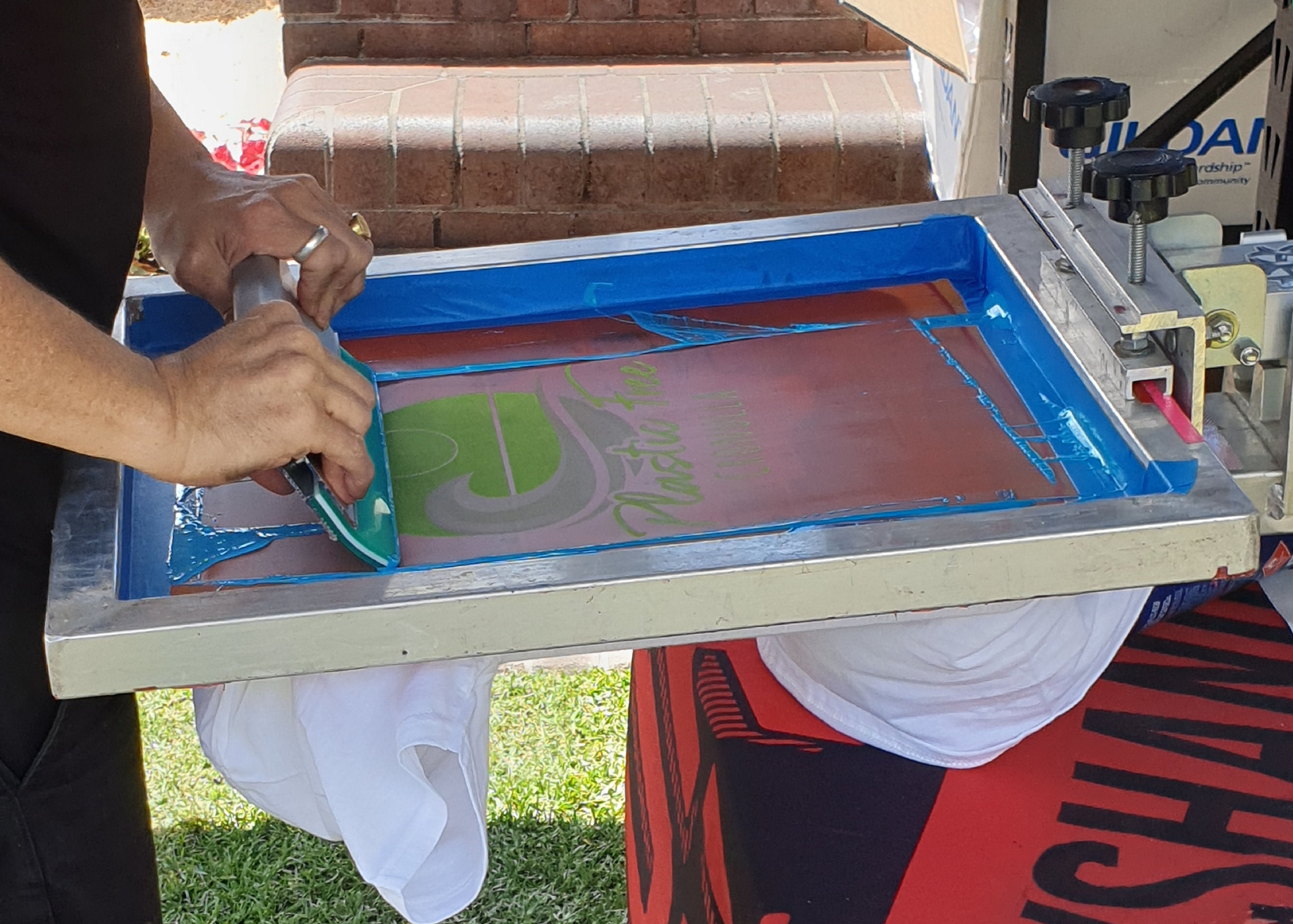 The Basics of Screen Printing – Craft Tee